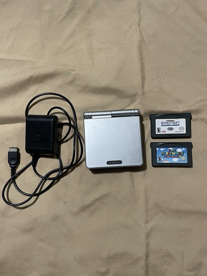 Nintendo GameBoy Advance SP Gray w/ Charger and 2 Games Tested Working ...
