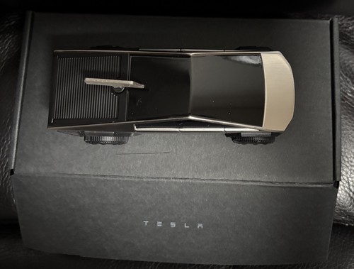 Tesla CYBERTRUCK Wind-up Racer Toy 1:43 Scale Diecast Brand New In Hand ...