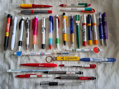 Lot de 32 STYLOS Pubs Metal Plastique de Marque Diverses | eBay
