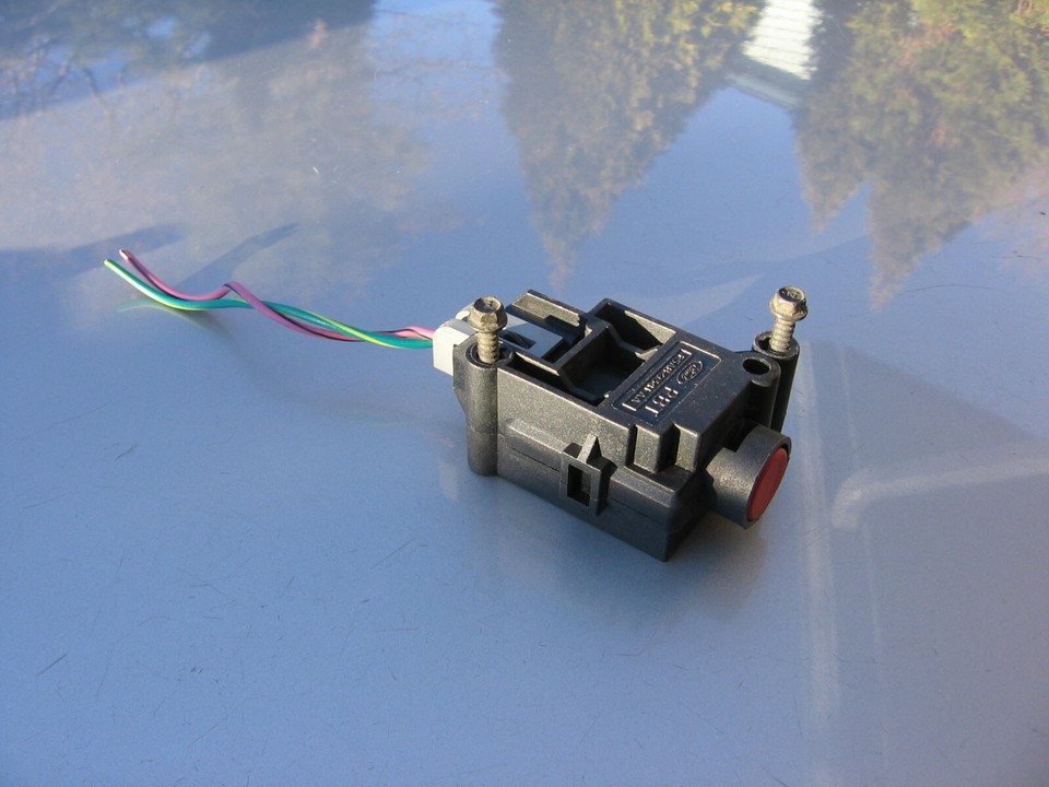 FORD Ford Inertia Fuel Pump Emergency Shut Off Switch With Install ...