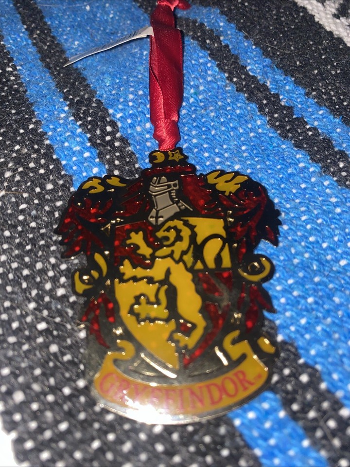 Harry Potter Ornament Gryffindor Shield Christmas Hogwarts Wizarding ...