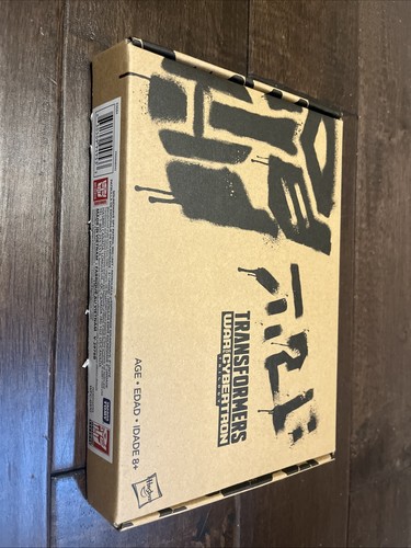 Hasbro Transformers Generations Selects Deluxe Nightbird - WFC-GS07 ...