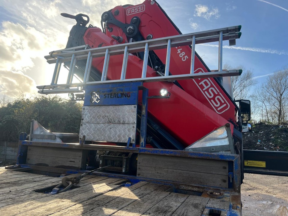 Volvo FMX 450 8X2 48.4TM REMOTE FASSI CRANE , WINCH, CHEESEWEDGE , FULL ...