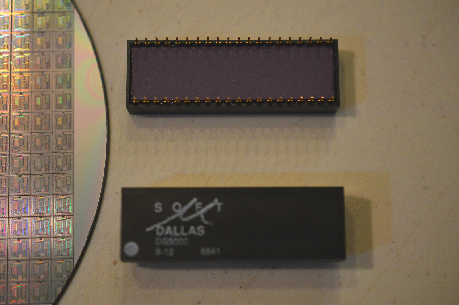 SILICON WAFER Collectors Set- 6" 1987 Dallas Semi DS5000 CPU, wafer and ...