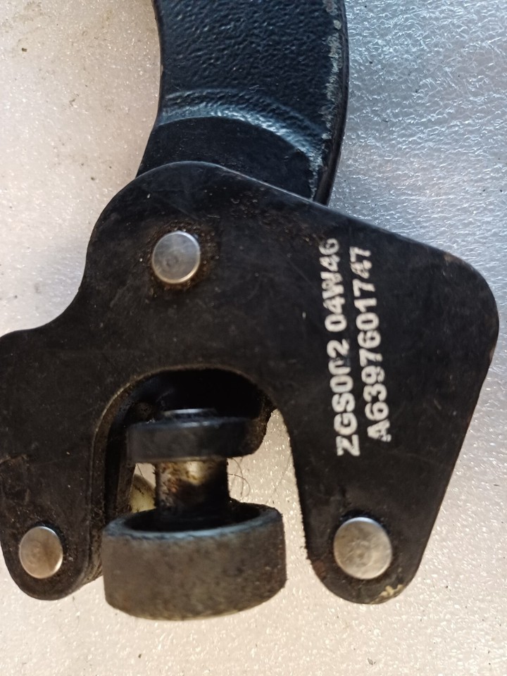 P1-7* Mercedes Vito W639 Schiebetür unten links Rollenführung ...