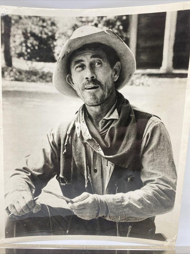 KEN CURTIS AS "FESTUS" IN THE TV SHOW "GUNSMOKE" - 8X10 PHOTO | eBay