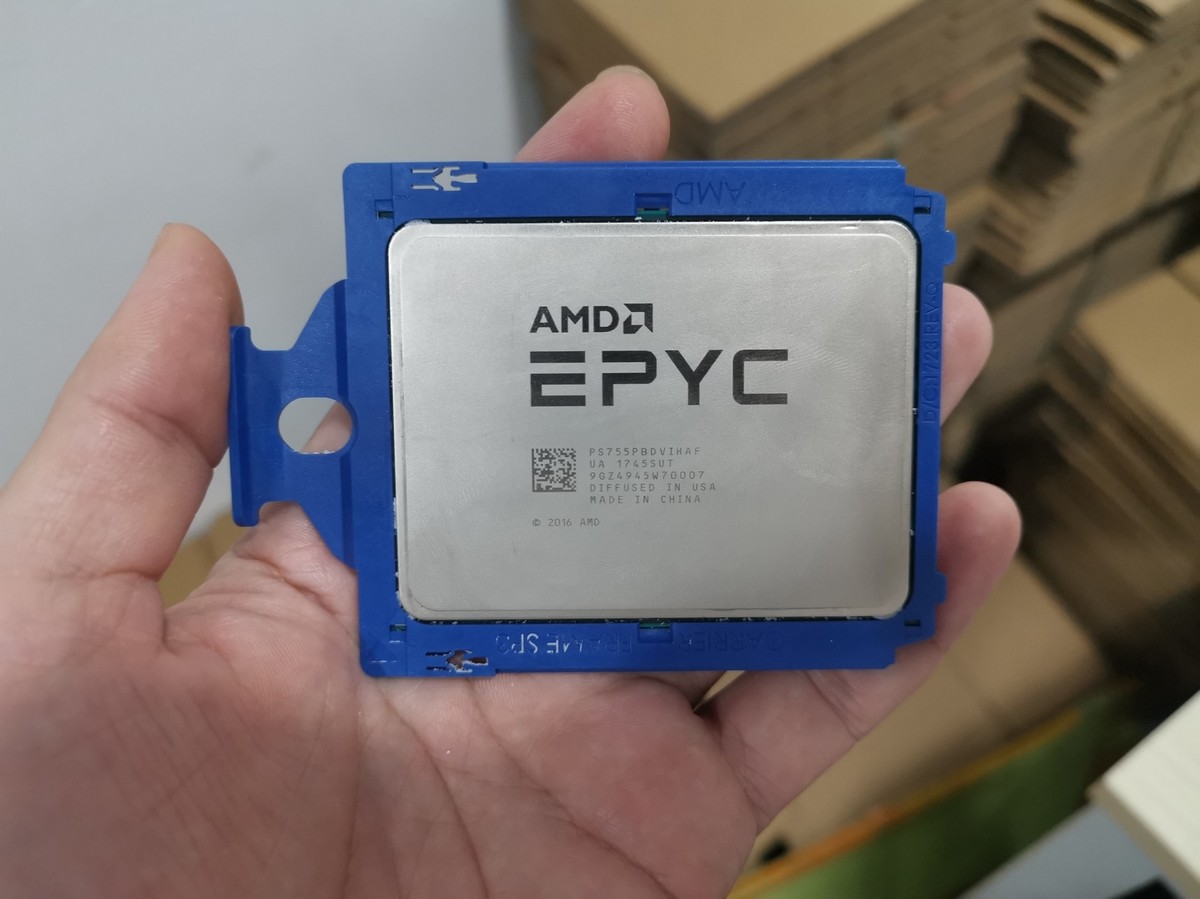 AMD EPYC 7551P 32C 2GHz 3GHz 64MB Socket SP3 1P DDR4-2666 180W 国内発｜パーツ