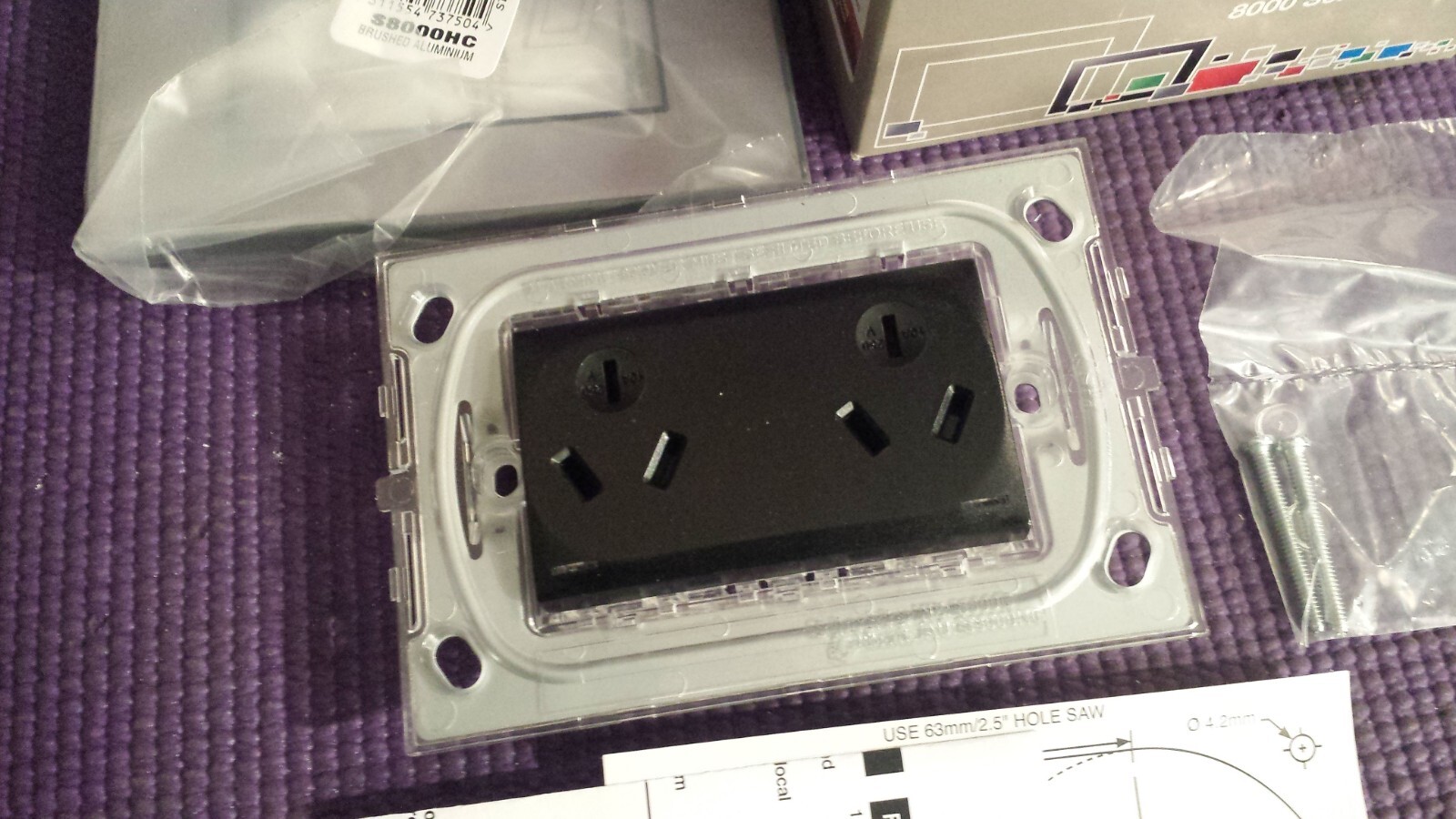 Clipsal Strato S8025L Double GPO 10A 250Vac Auto Switched Power Point ...