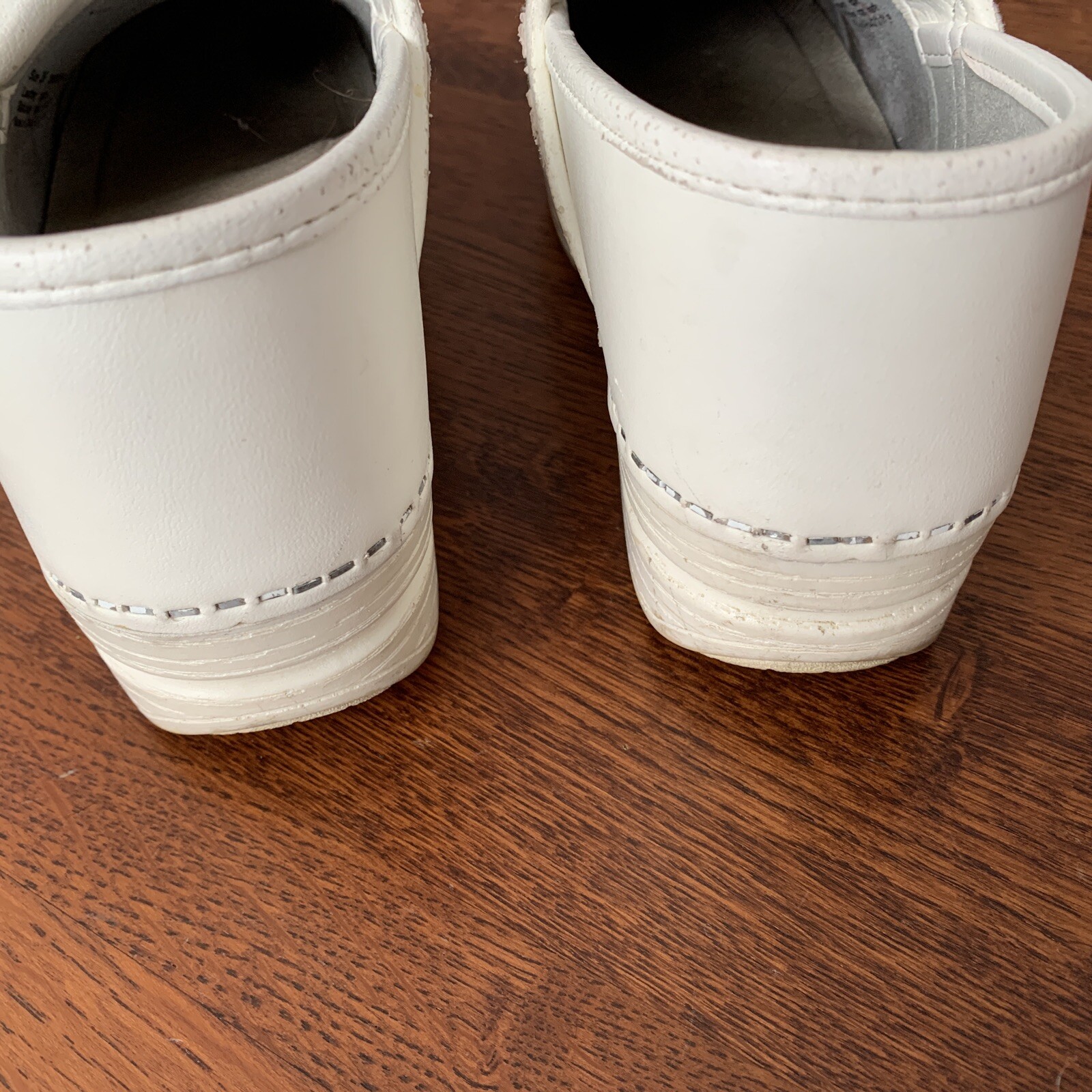 Dansko White Leather Professional Clogs Shoes sz 35 (… - Gem