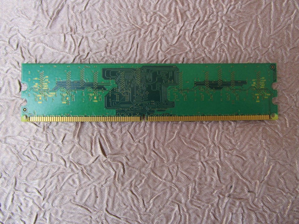 PC MEMORY CARD SAMSUNG 512 MB 1Rx8 PC2-4200U-444-10-A3 M378T3253FZ3 ...