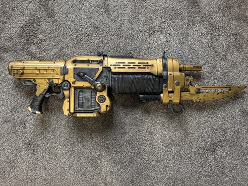 Gears Of War 3 Gold Retro Lancer Replica Gun 1:1 Prop Life Size GOW ...
