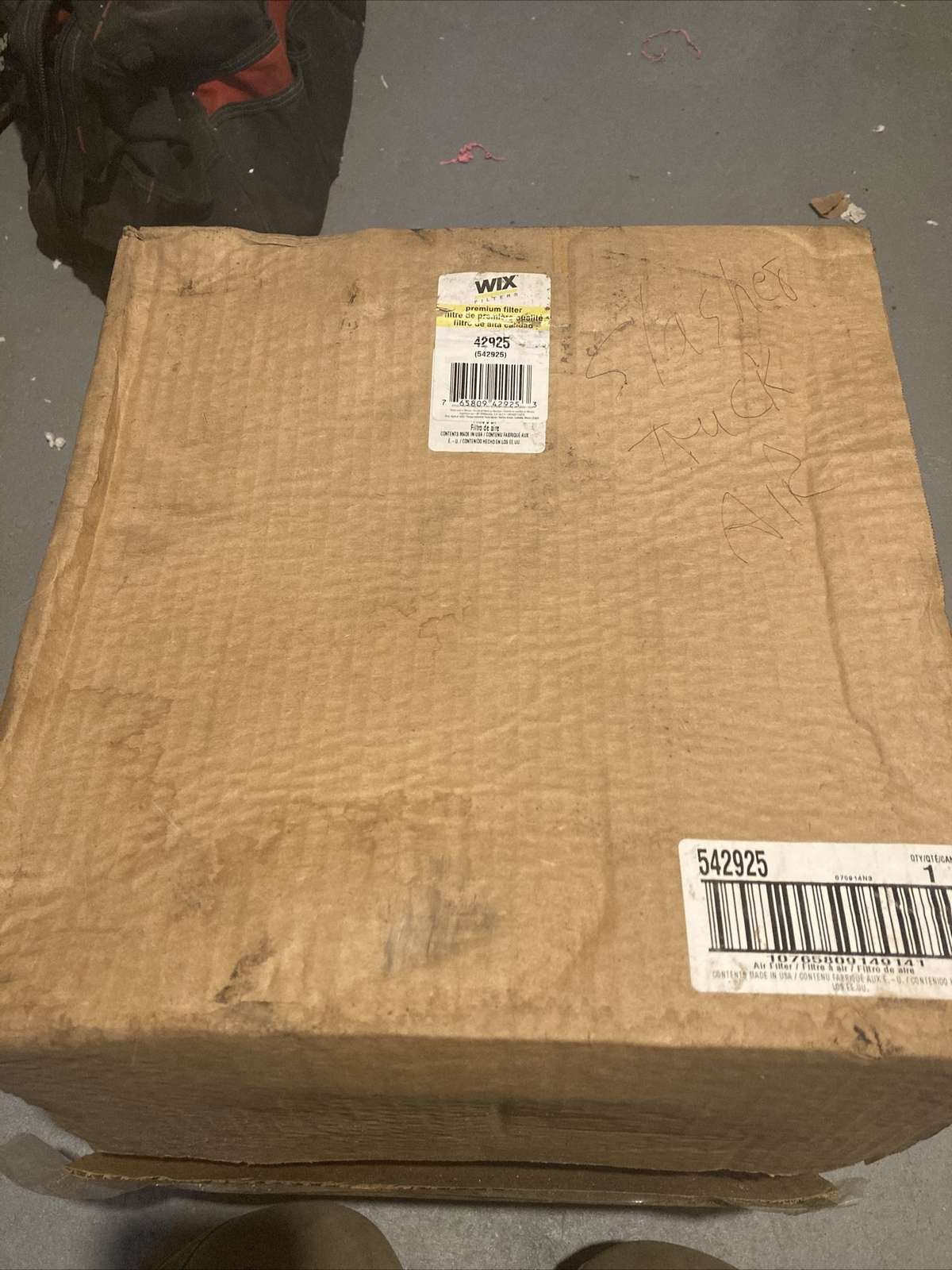 FLEETGUARD AF422 - Air filter cross reference