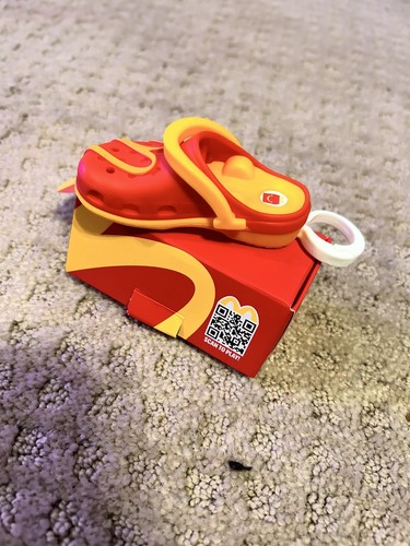 #4. 2024 McDonald's Mini Crocs Keychain Happy Meal Toy NEW IN BOX!! #4 ...