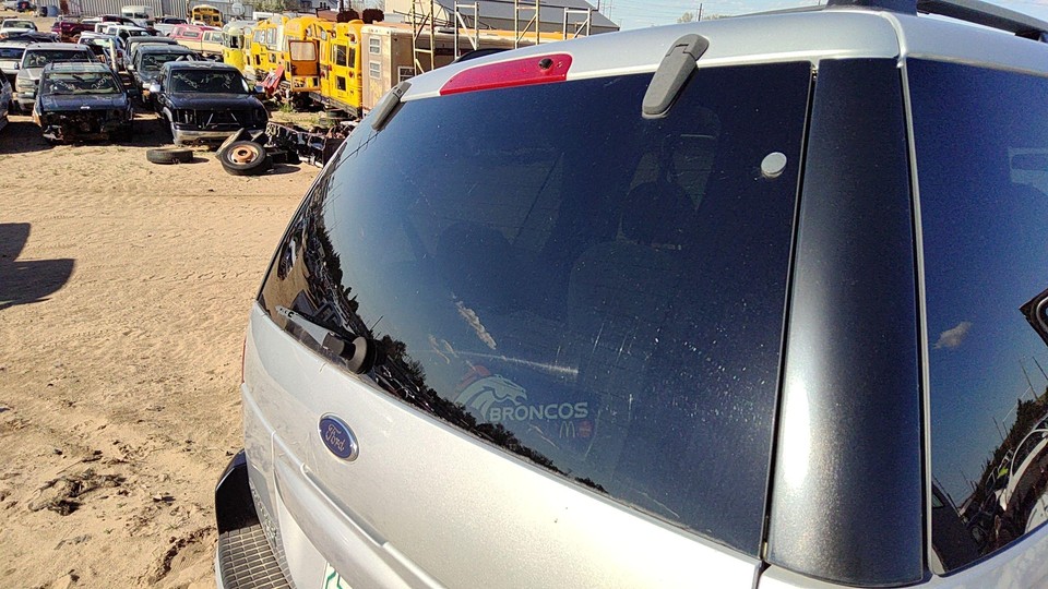 02 Ford Explorer Back Glass Rear Window Only Oem Lift Gate Hatch ...