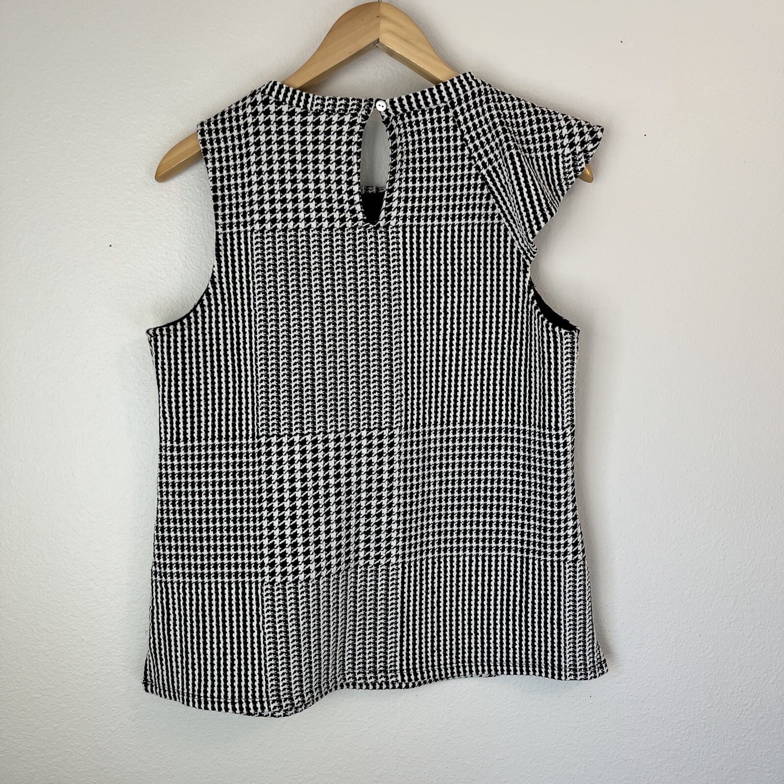 Anthropologie Dolan Left Coast Callan Ruffled Top Blo… - Gem