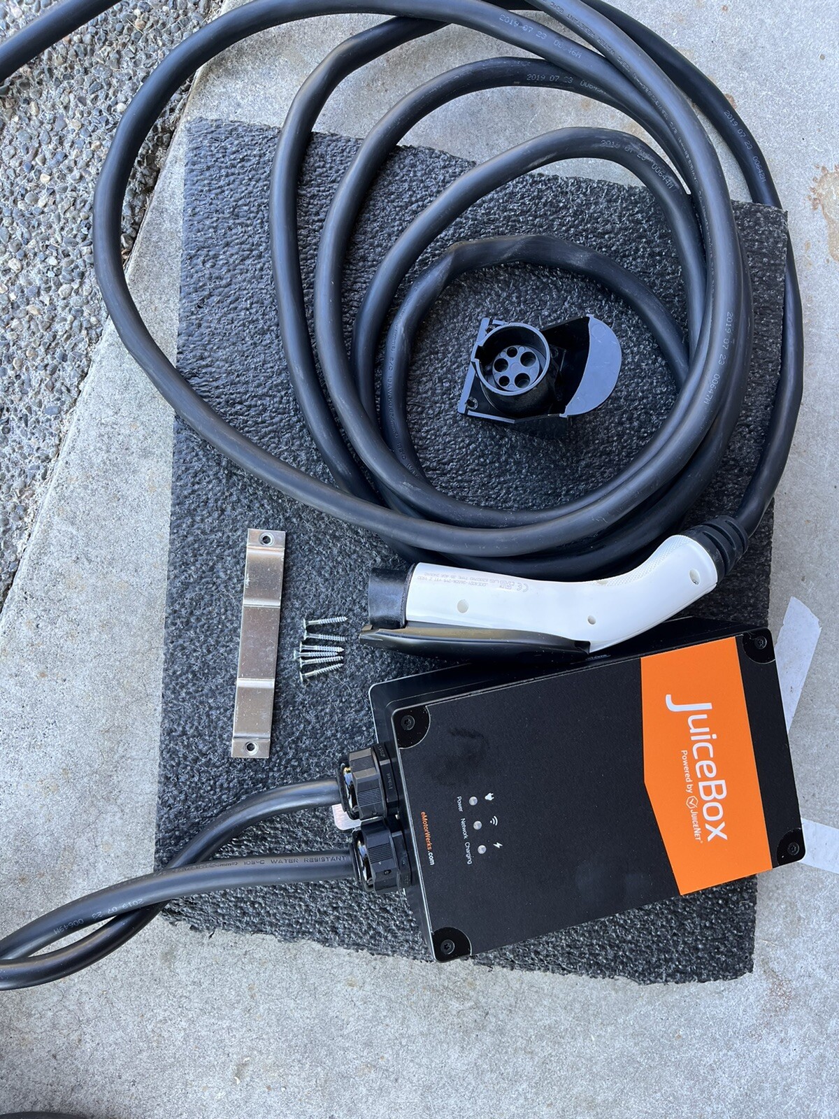 JuiceBox Pro 32 Amp EV Charging Station Electric Vehicle car Charger ...