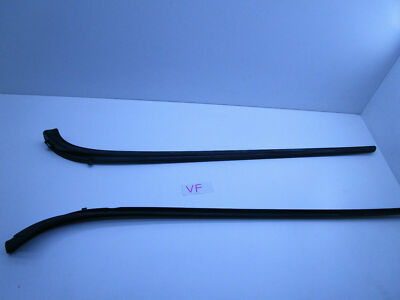 HOLDEN COMMODORE VF WN FRONT WINDSCREEN Rubber Seal Weatherstrip PAIR ...