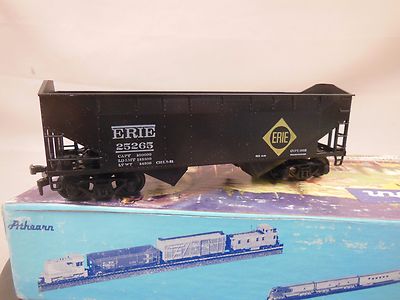 HO SCALE ATHEARN BLUE BOX KIT BUILT 2-BAY OFFSET HOPPER ERIE (2/2) | eBay