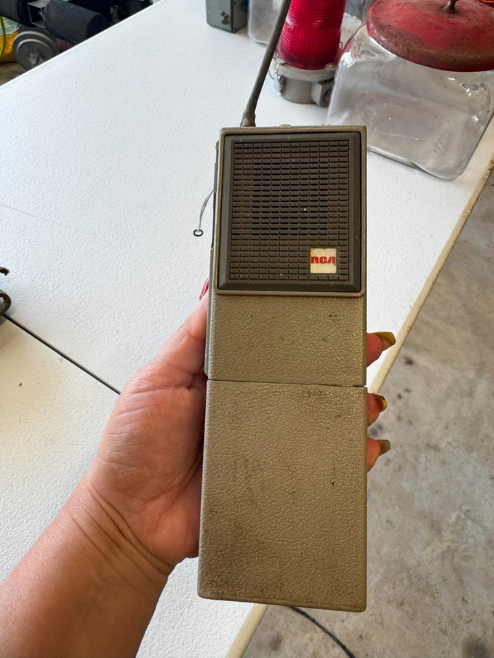 Vintage RCA Handheld Two-Way Radio w/ Leather Case & Antenna–1960s ...