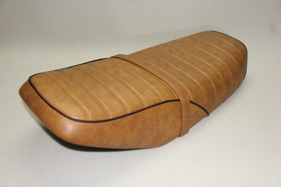 1978-1979 Kawasaki KZ400 B1 B2 C1 C2 motorcycle seat saddle CODE: L2708 ...