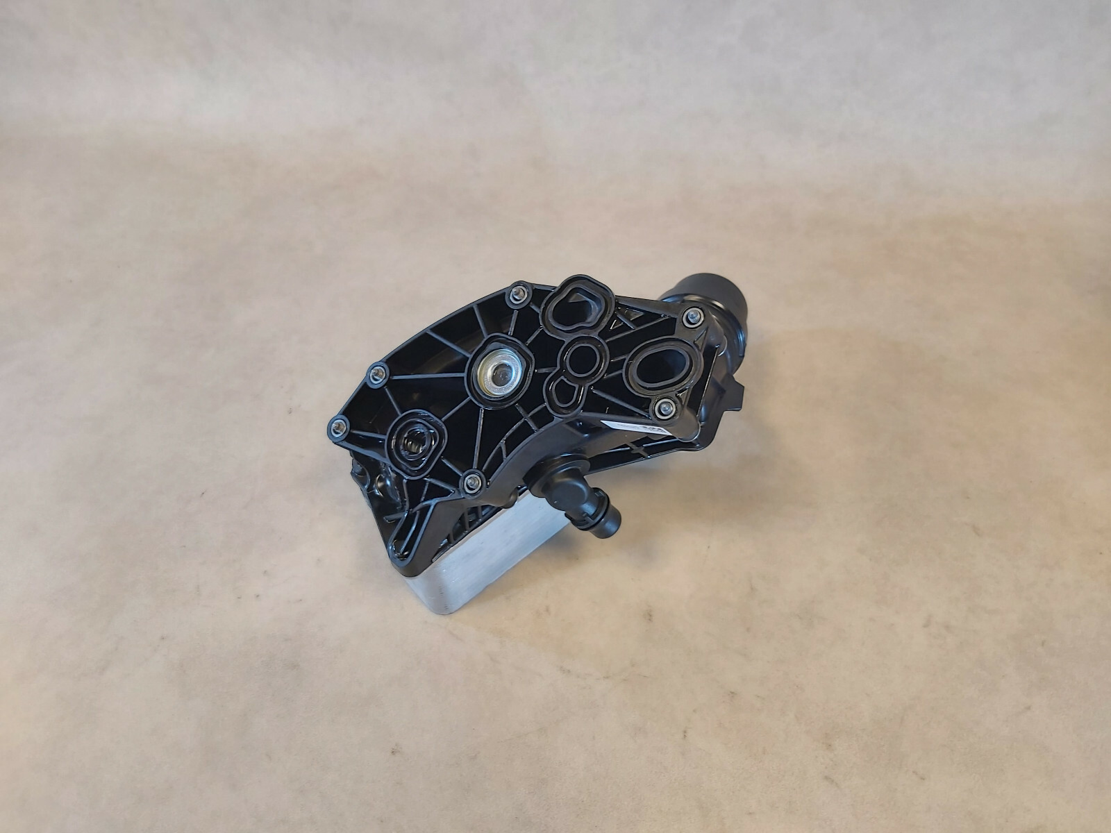 GENUINE BMW F20 F30 G20 G30 G11 G15 Oil filter 8583895 & Heat exchanger ...