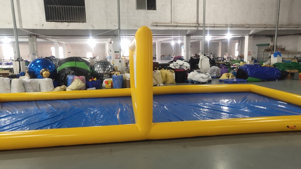 Giant inflatable volleyball courts Inflatable Ball Pool Court For Sport ...