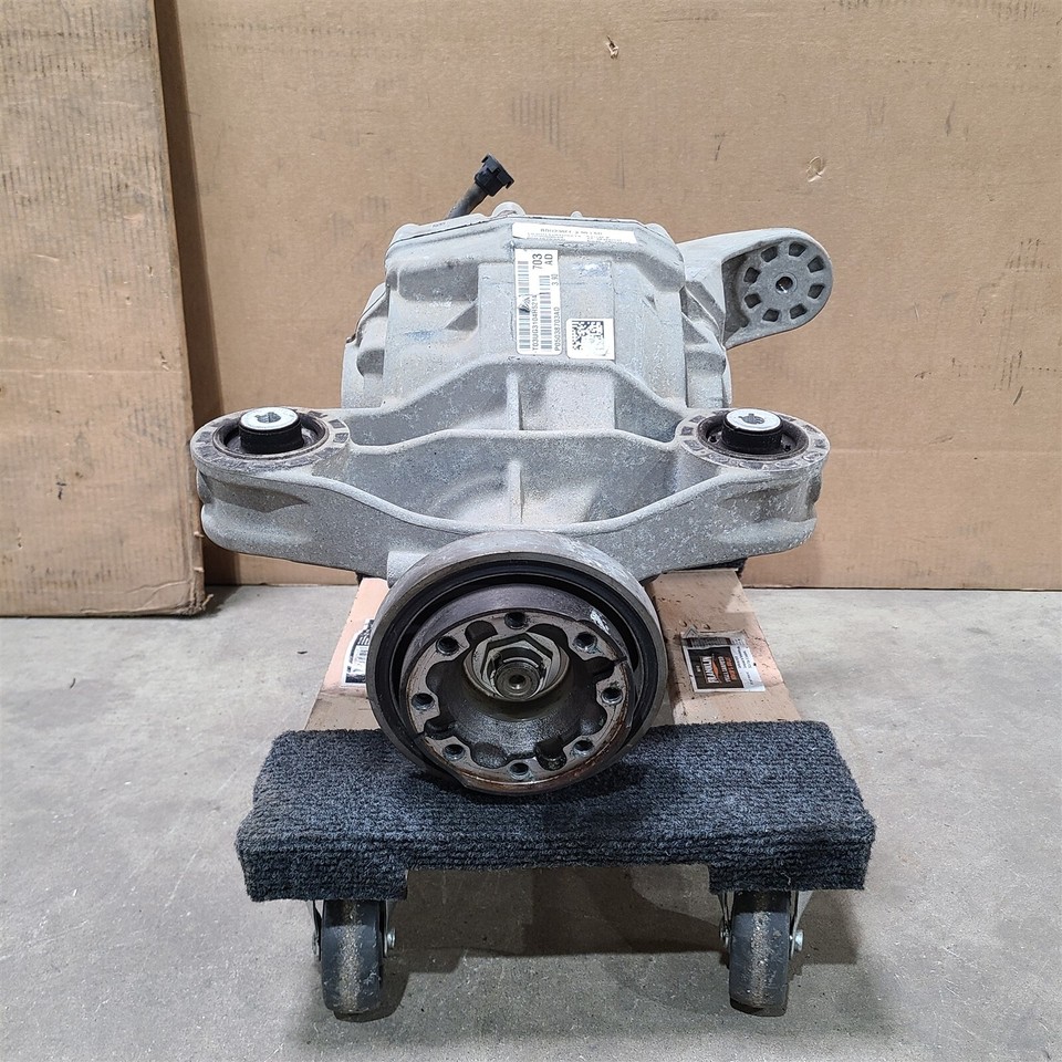 2015 Challenger Scat Pack 3.90 Ratio LSD Differential Carrier Axles ...