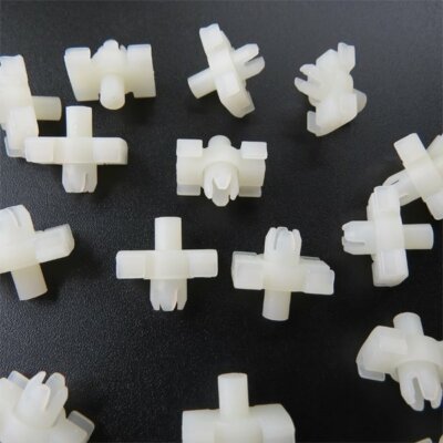 25 Central Front/Rear Fender Moulding Clips For Mercedes Benz W201 201 ...
