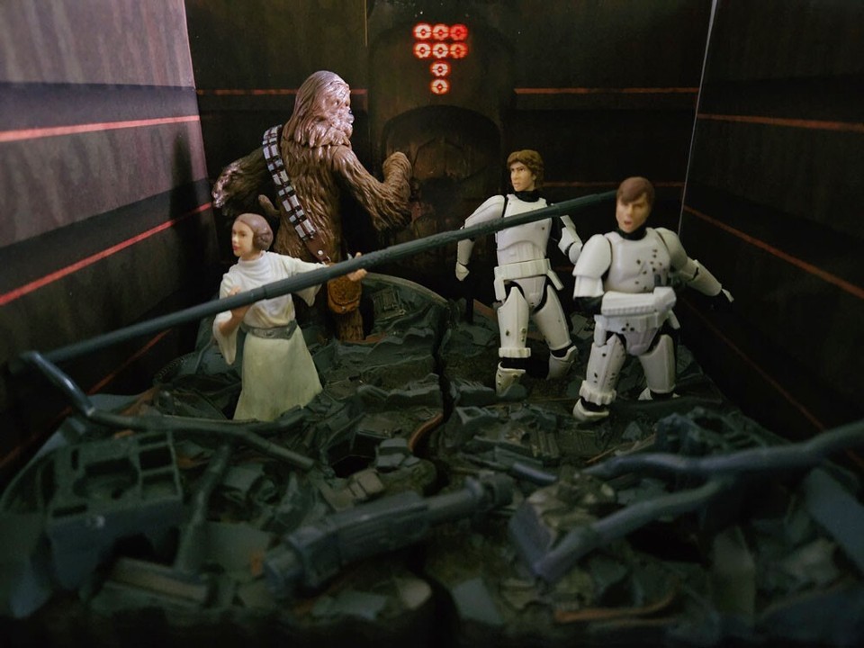3.75" Death Star Trash Compactor Playset Display Set Star Wars Hasbro ...