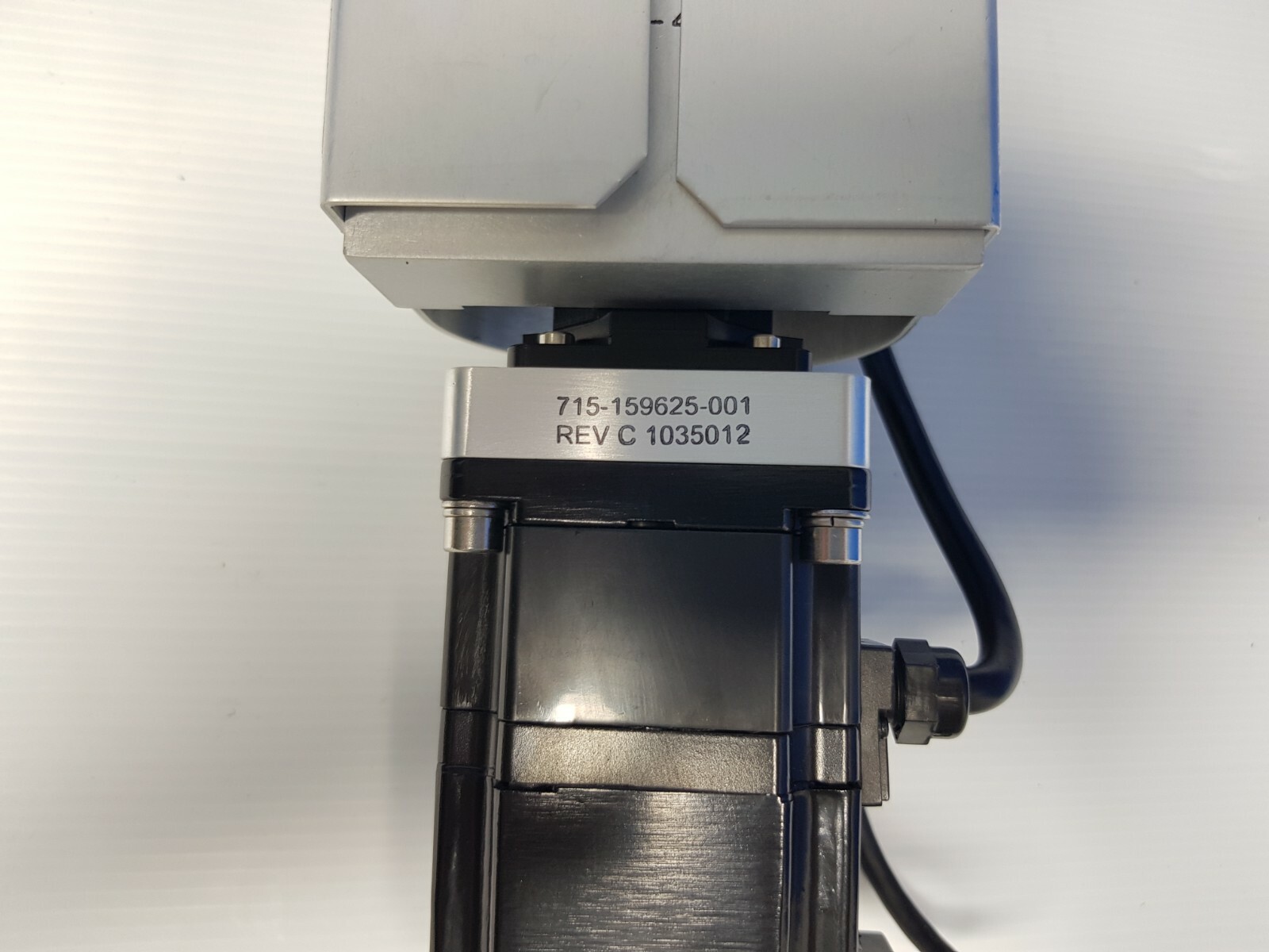 Lam Research P/N 714-216984-003 w/ Yaskawa SGMPH-01A1A-YA20 AC Servo ...