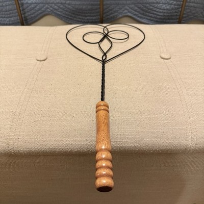 Vintage Carpet Wooden Handle Wire Tapestry Rug Beater Heart Loop ...