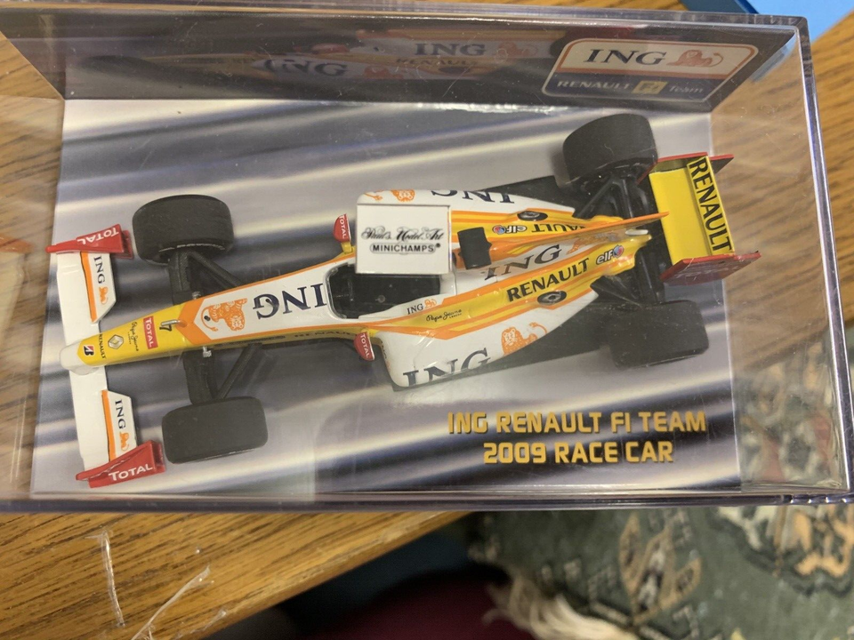Formula 1 - Minichamps F1 Ing Renault Team 2009 Race Car Model 1:43 ...