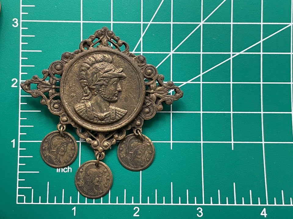 VINTAGE ANTIQUE BRONZE COLOR ROMAN SOLDIER COIN DANGLE PIN BROOCH | eBay.de