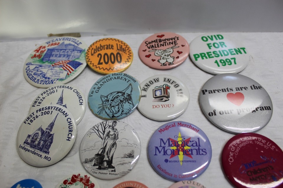 Large Lot of 23 Vintage Mixed Buttons Pins Pinbacks Button Pin | eBay