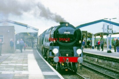 PHOTO SR MERCHANT NAVY CLASS LOCO 35028 CLAN LINE AT WESTBURY STATION ...