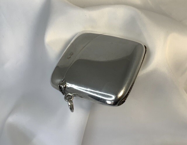 VESTA CASE ART DECO ANTIQUE HM SILVER/GILT ‘WILLIAM HENRY SPARROW’ 1920 ...