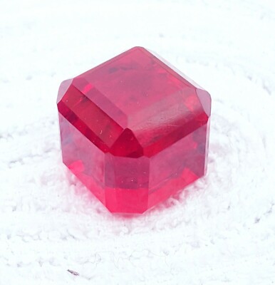 Ample Pierre Précieuse Rouge Topaze Cube 47.80 CT Certifié Avec Cadeau ...