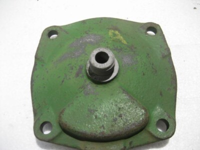 JOHN DEERE TRACTOR MODEL 60 NOS GOVERNOR END CAP WITH TACH DRIVE PN ...