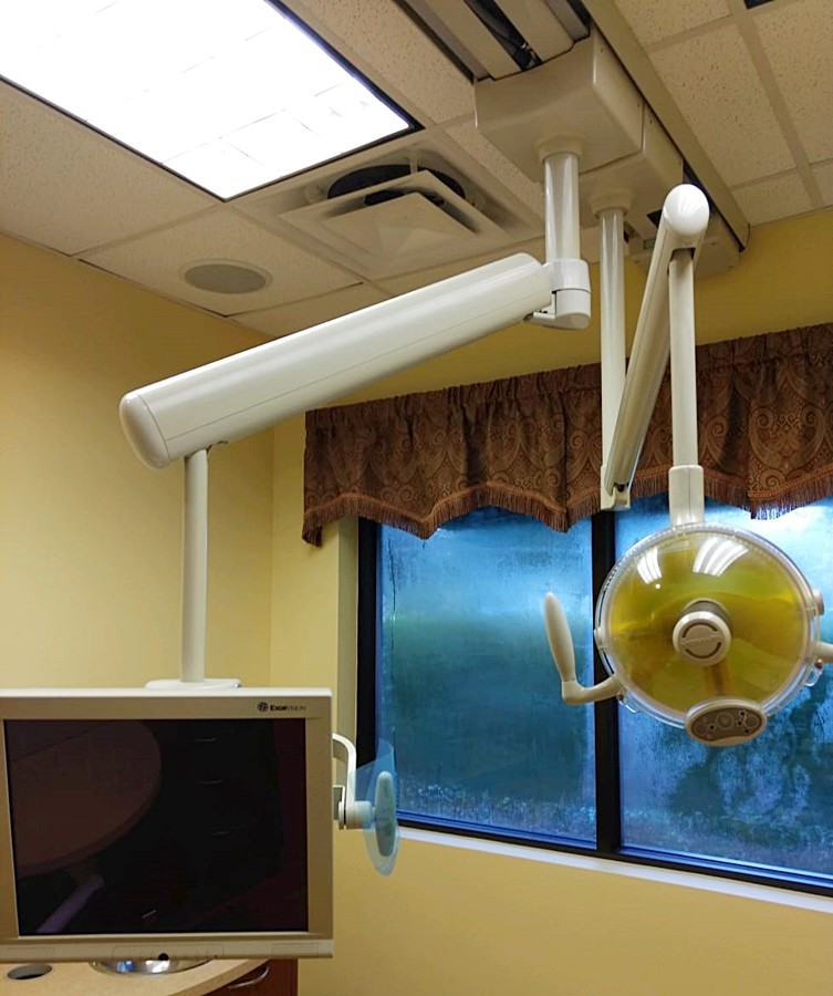 Midmark Dental Dual Track Light & Monitor (003-2990-00) | eBay