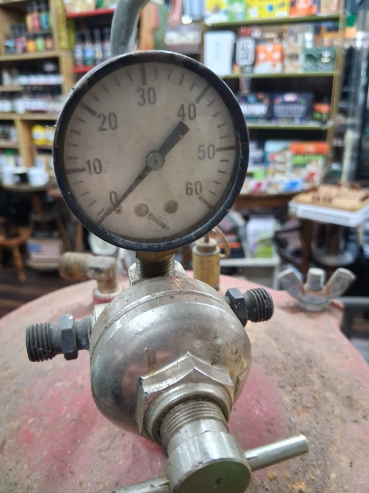 Craftsman Steel Pressure Paint Pot with Gauge & Clamp Lid | eBay
