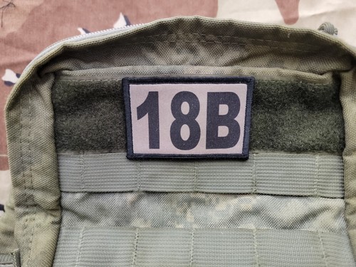 18B MOS TAN Hook Back Hat Bag 2x3 Patch Army Special Forces Weapon ...