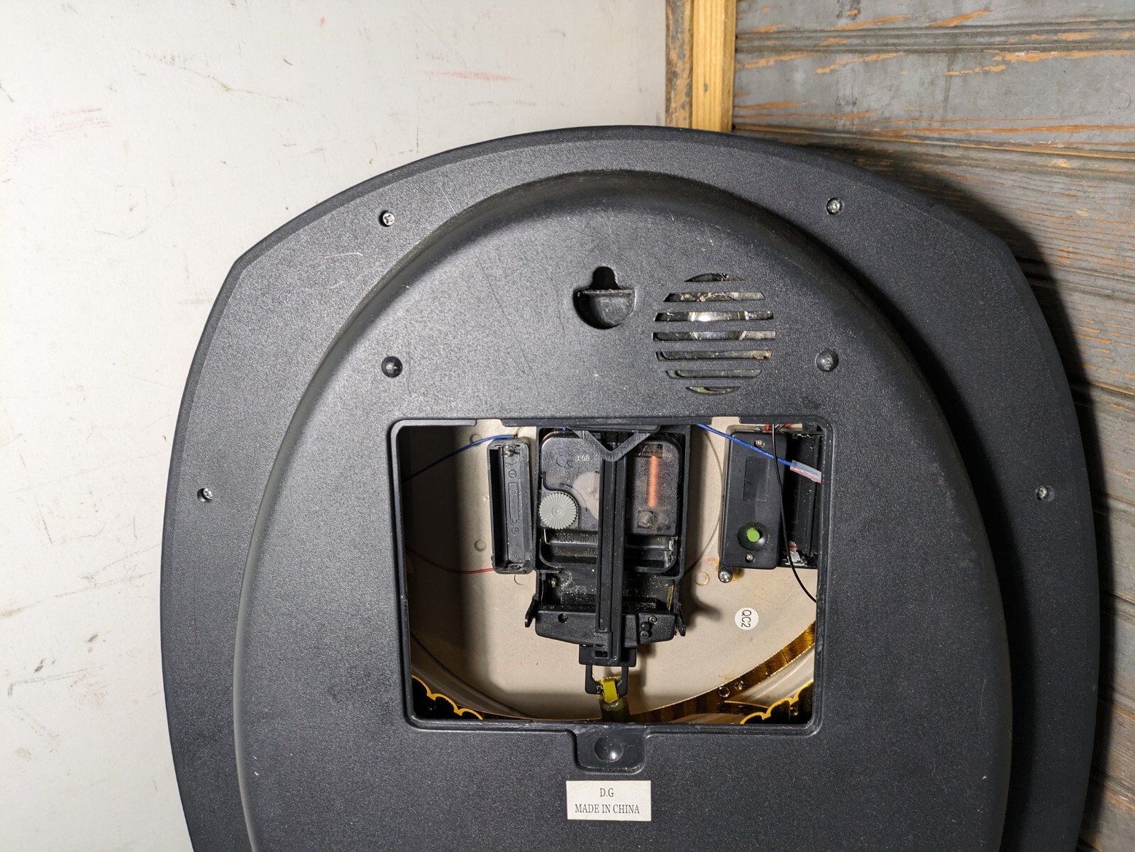 Read: RARE Vintage Aricays Romanza Musical Quartz Wall Clock Angels ...