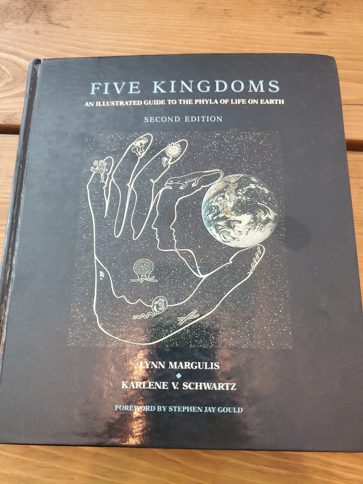 Five Kingdoms: An Illustrated Guide to the Phyla of Life on Earth ...