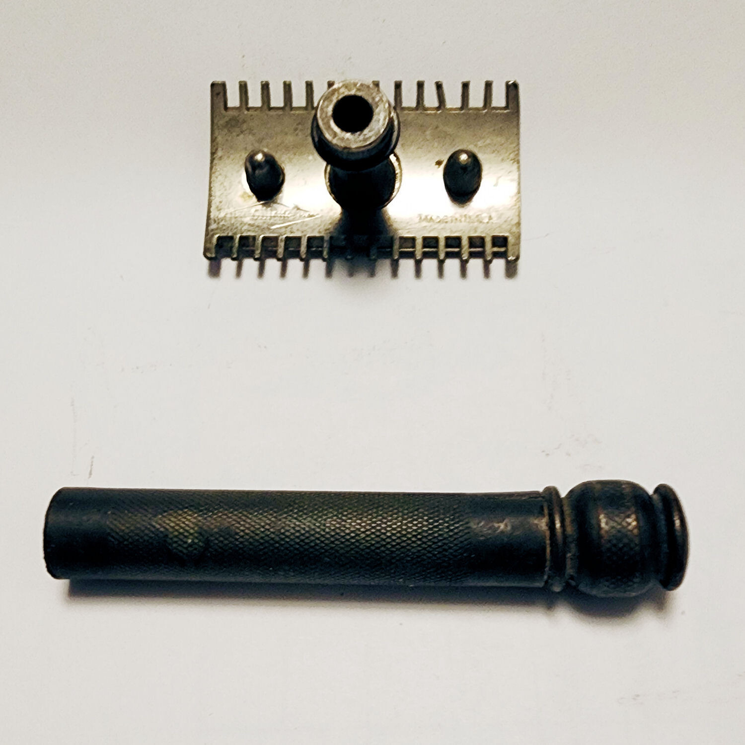 1910-1940s Gillette Razors King Charles Green & Blue Band Gold Razor ...