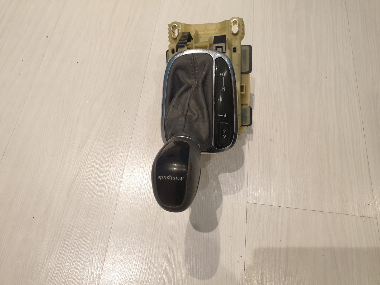 A2032676024 Mercedes W203 C Class Auto Gear Selector Shifter A ...