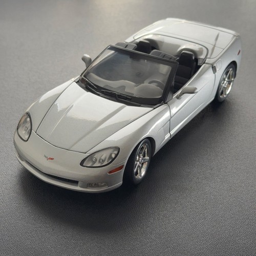 Corvette C6 Convertible 1:18 Diecast Model Car – HOTWHEELS – Silver ...