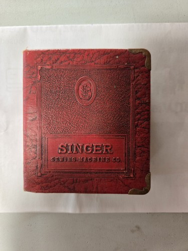 RARE VINTAGE SINGER SEWING MACHINE MONEY BOX OR BANK NOTE, MADE IN USA ...