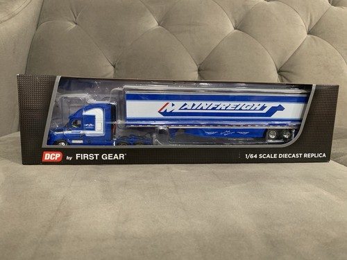 DCP First Gear 1/64 Mainfreight Transport Freightliner Cascadia #60 ...