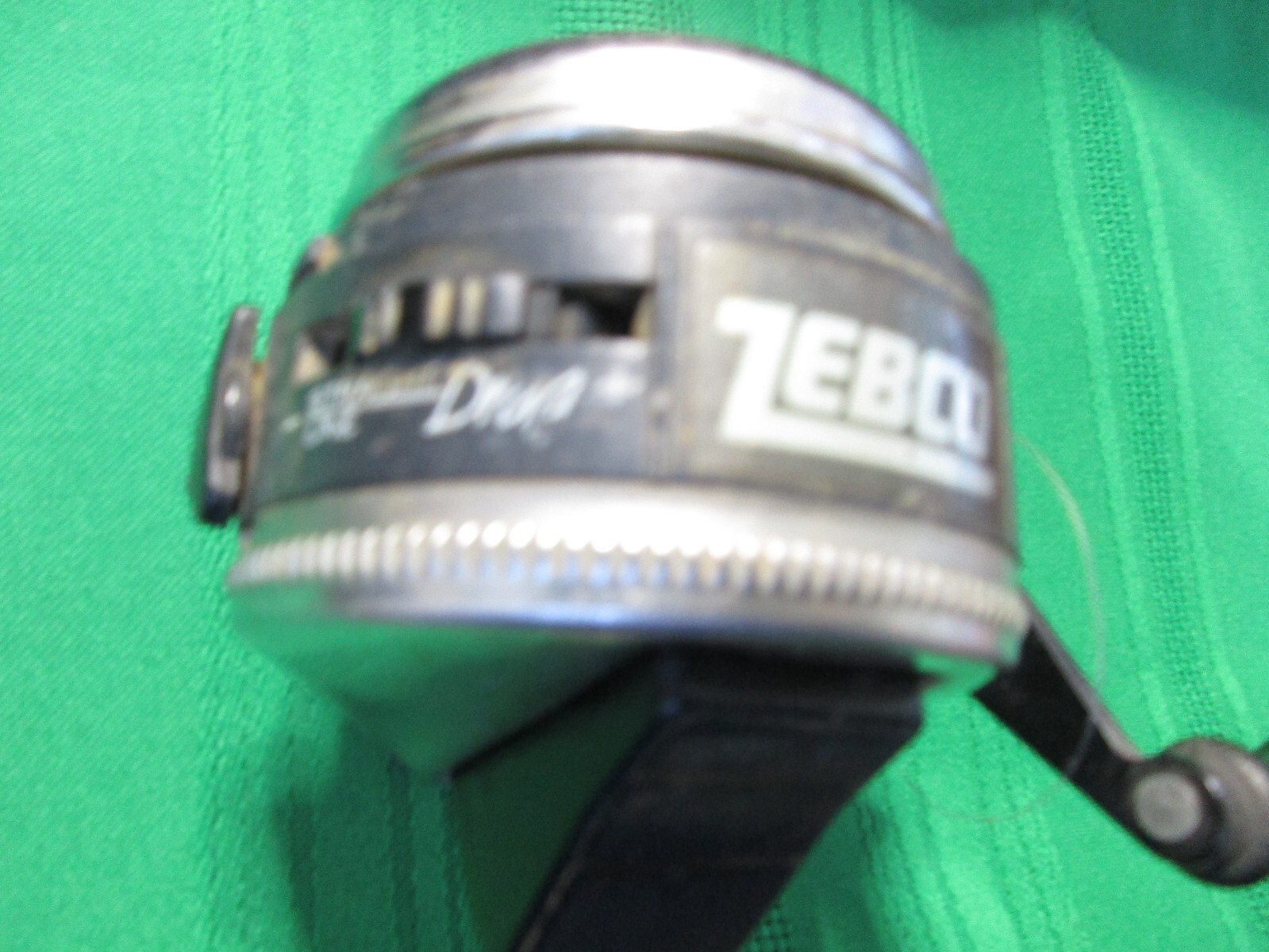 Vintage Zebco Fishing Reel INCOMPLETE FOR PARTS OR NOT WORKING Made in ...