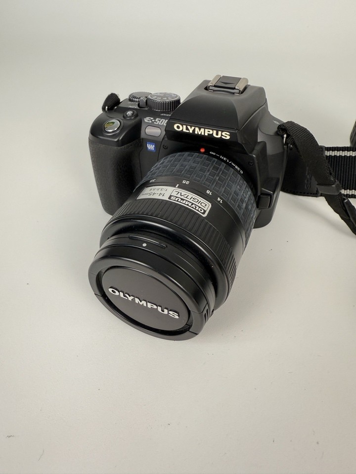 Olympus EVOLT E-500 8.0MP Digital SLR Camera w/ 14-45mm & 40-155mm Lens ...